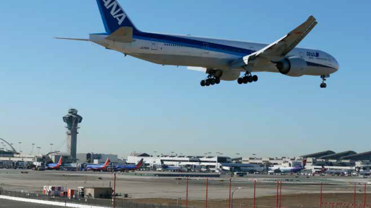 Hackers can fake radio signals to hijack aircraft landing systems, warn ...